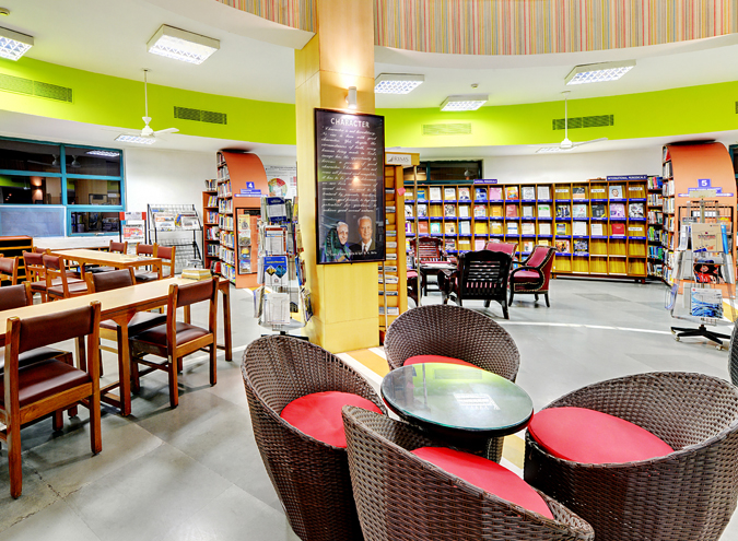 Balwant College,Vita.